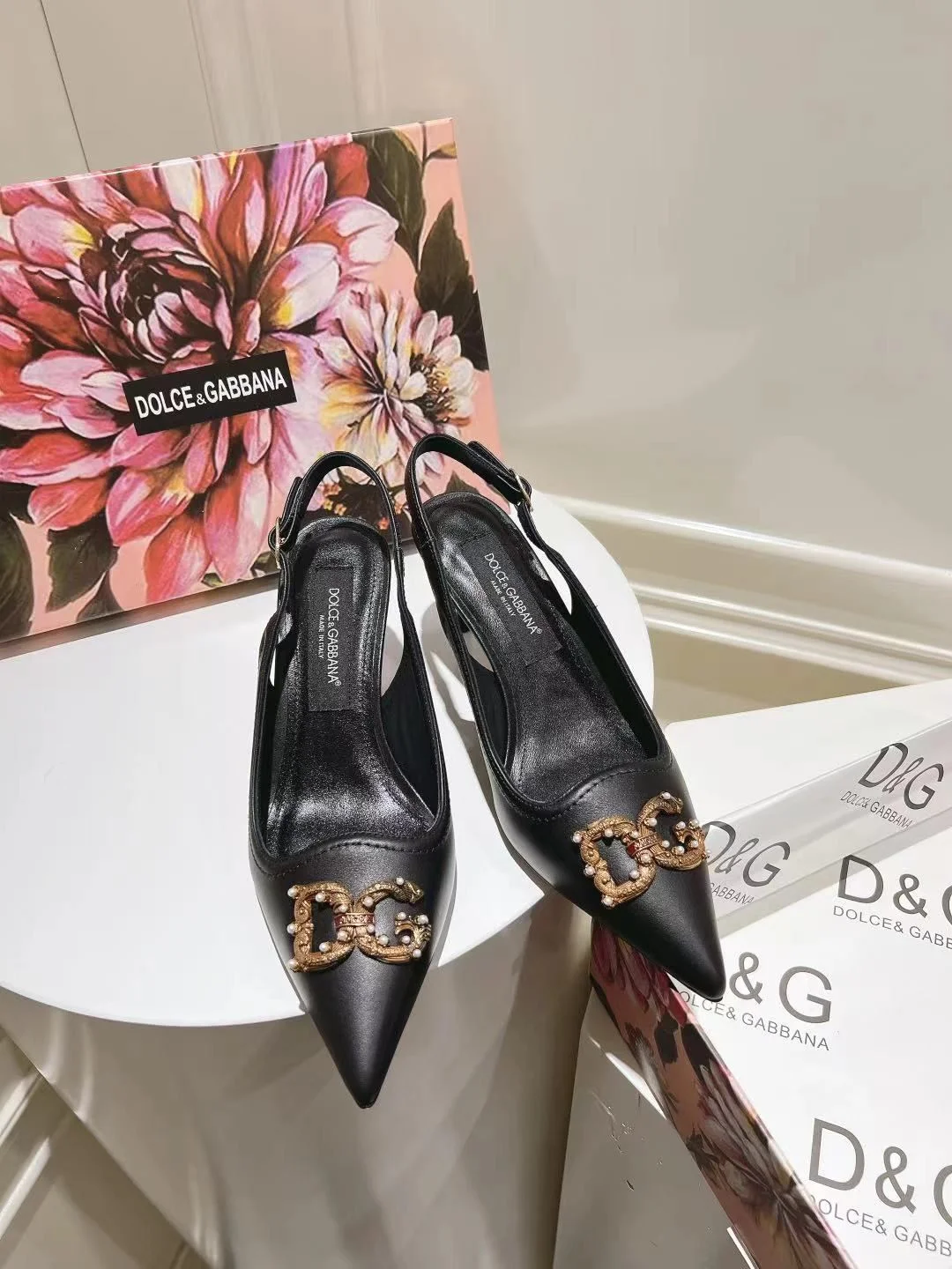Legit Dolce Gabbana Sandals