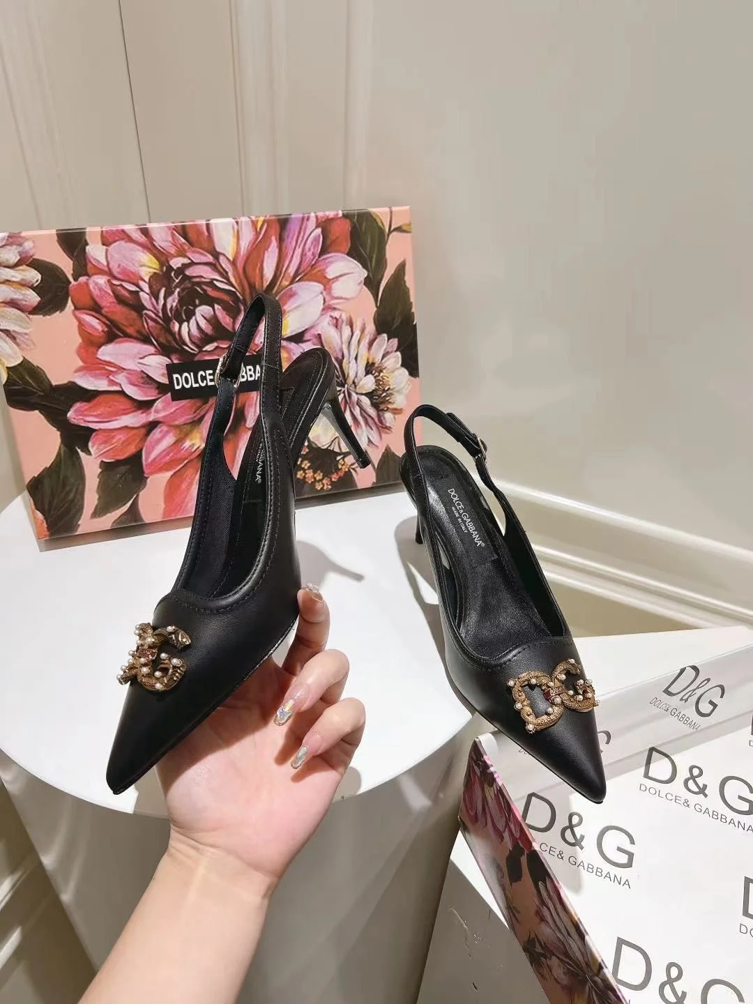 Legit Dolce Gabbana Sandals