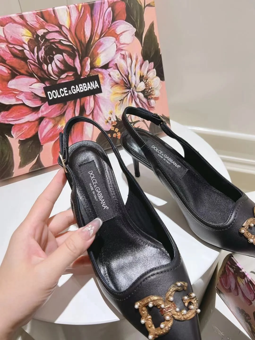 Legit Dolce Gabbana Sandals
