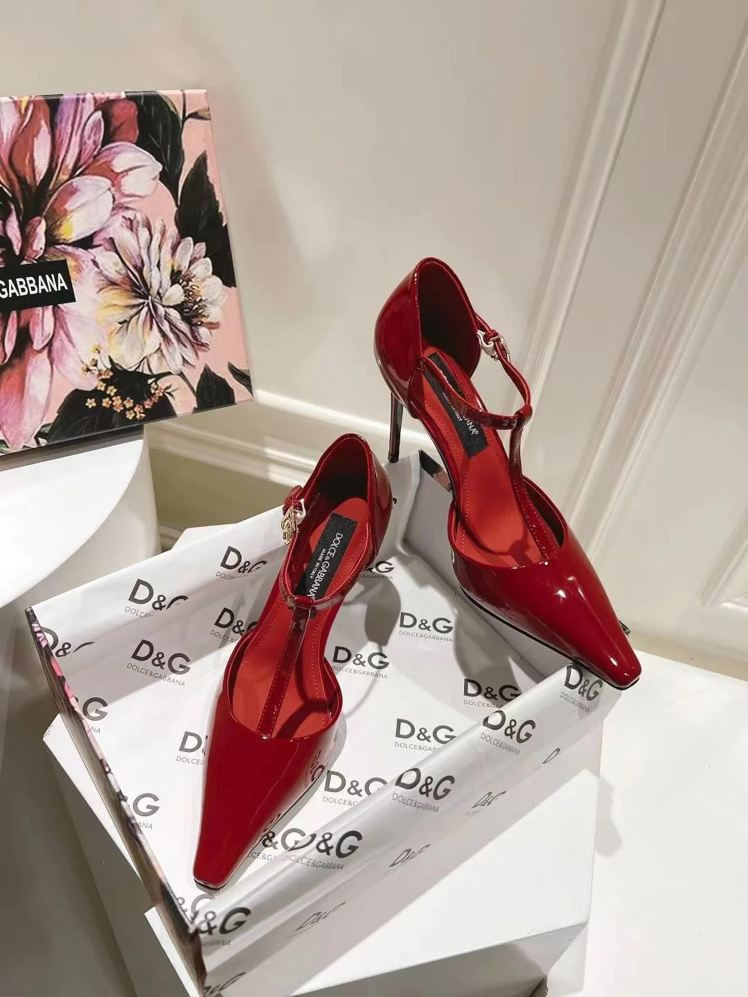 Real Dolce Gabbana Sandals
