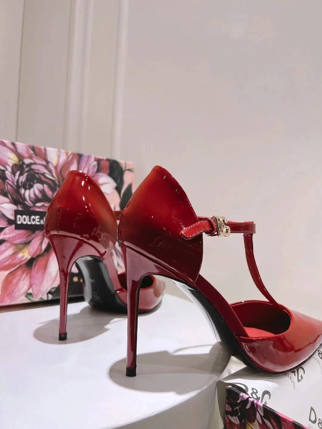 Real Dolce Gabbana Sandals