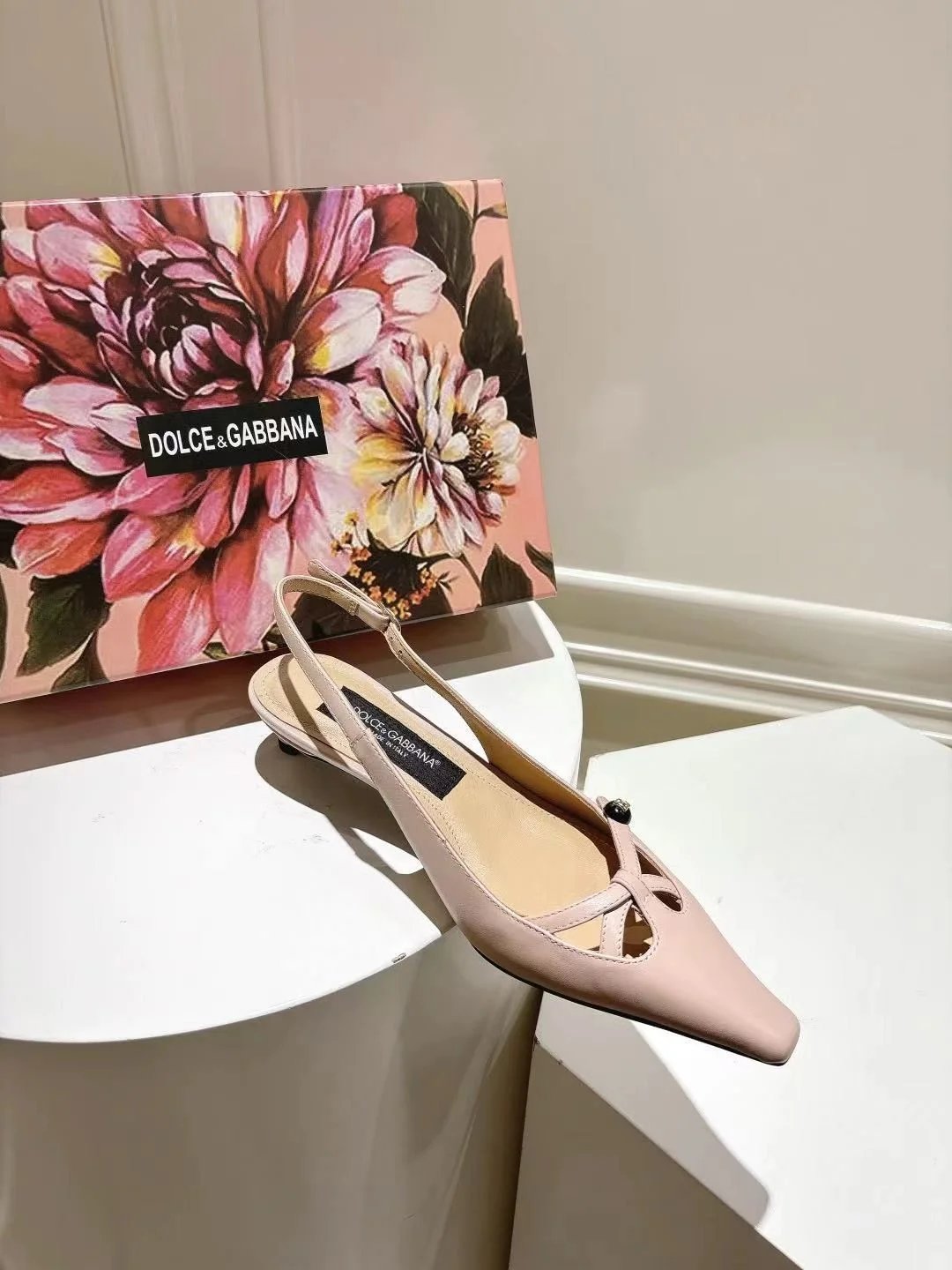 Discounted Dolce Gabbana Sandals