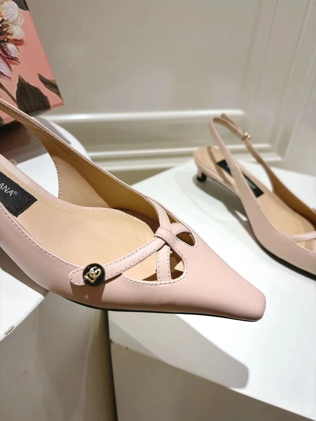 Discounted Dolce Gabbana Sandals