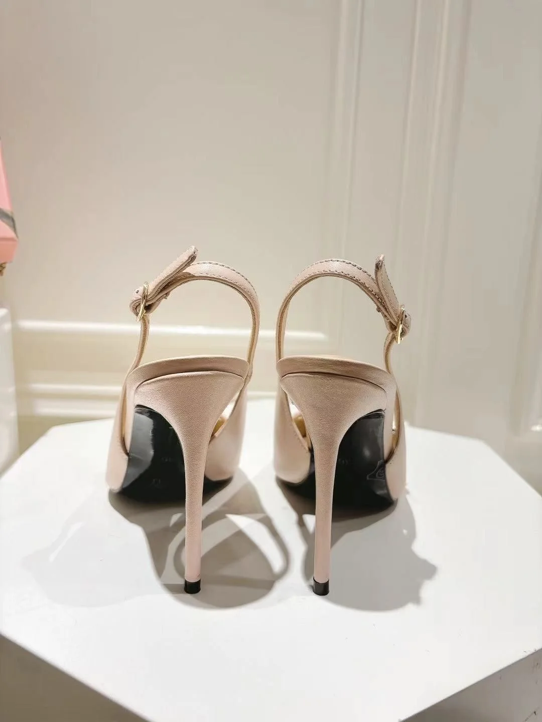 High fidelity Dolce Gabbana Sandals