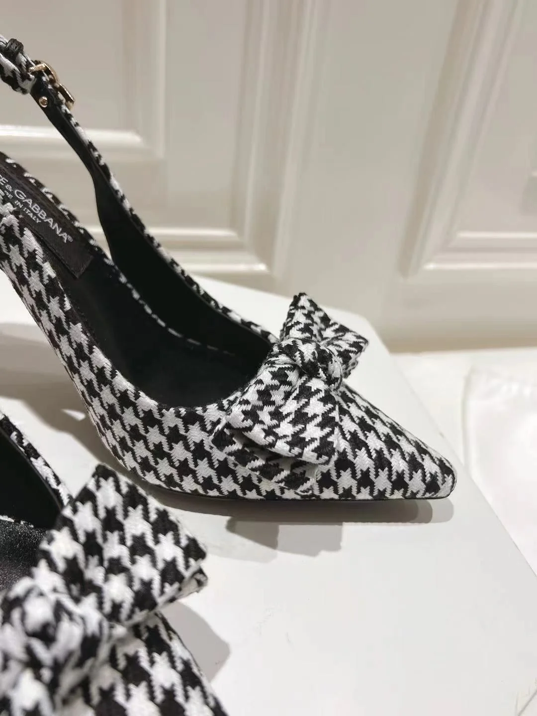 Discounted Dolce Gabbana Sandals