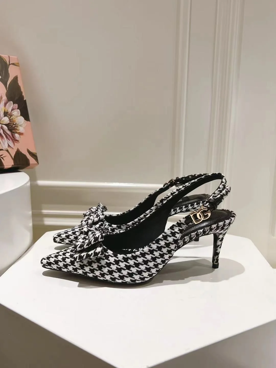 Economical Dolce Gabbana Sandals