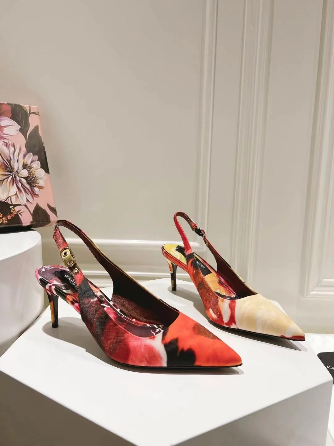 High fidelity Dolce Gabbana Sandals