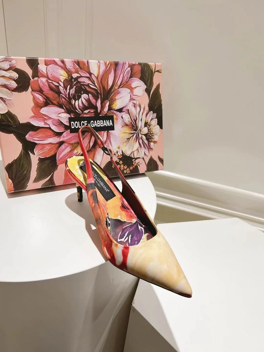 High fidelity Dolce Gabbana Sandals