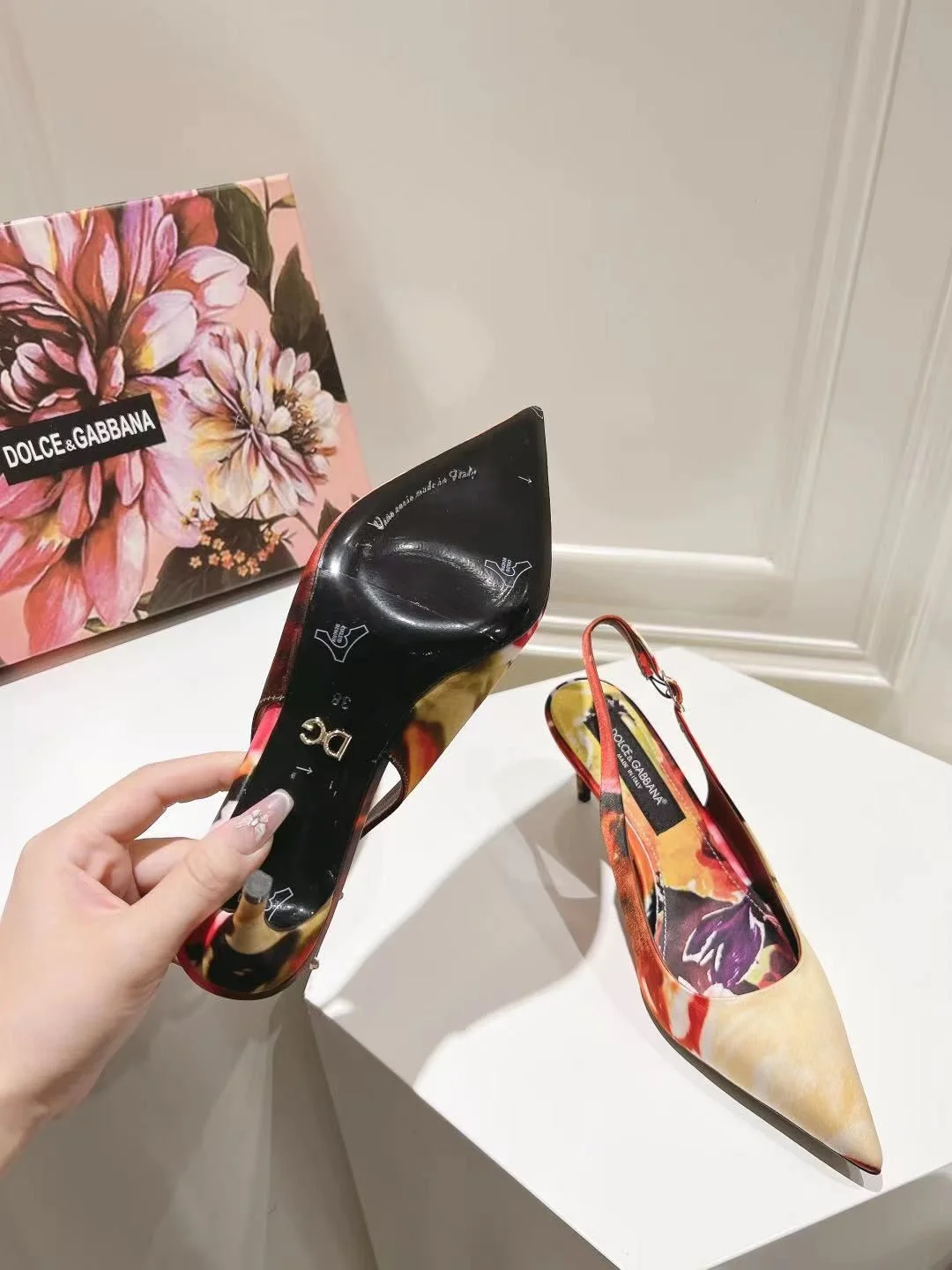 High fidelity Dolce Gabbana Sandals