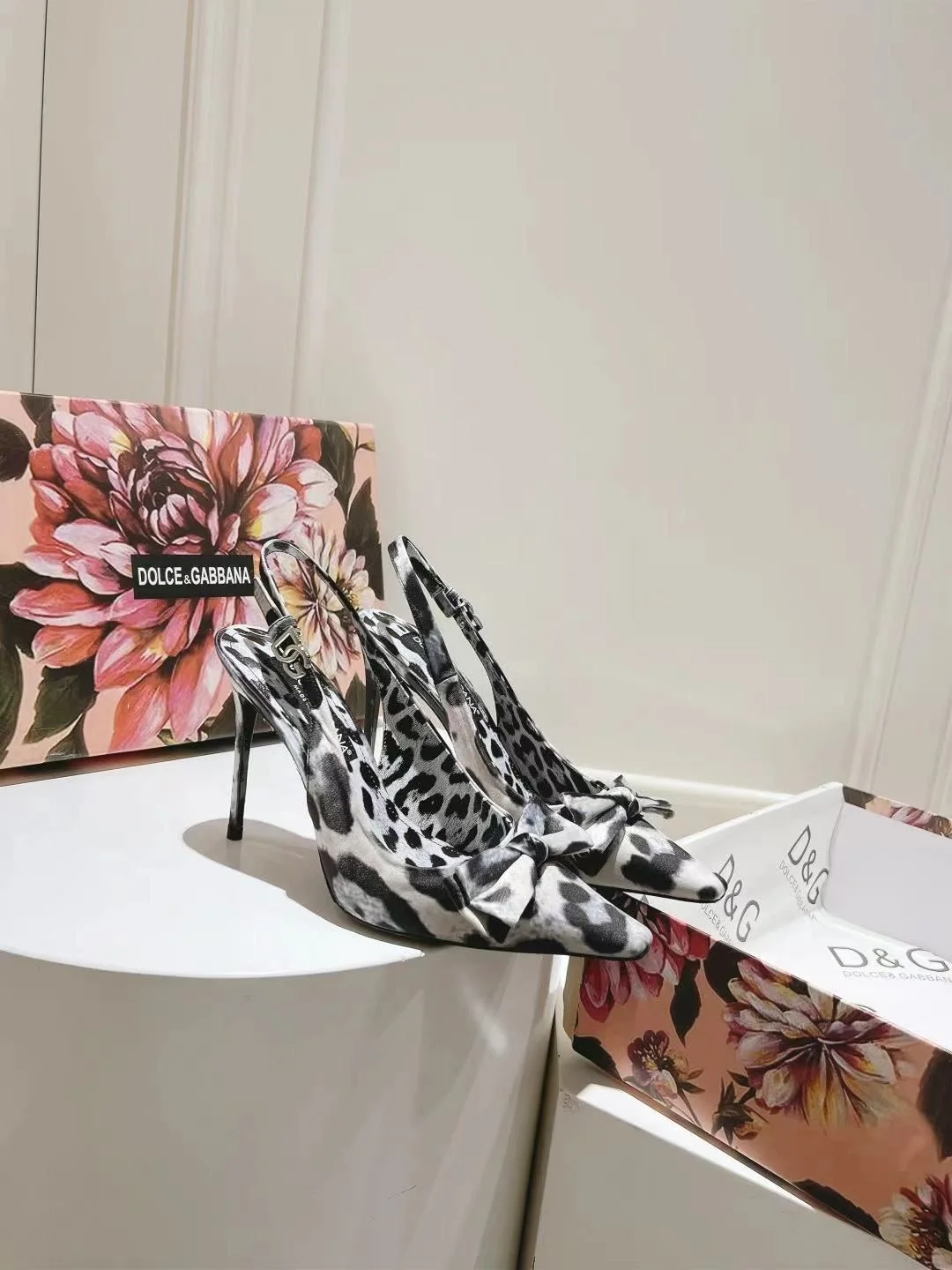Precise copy Dolce Gabbana Sandals