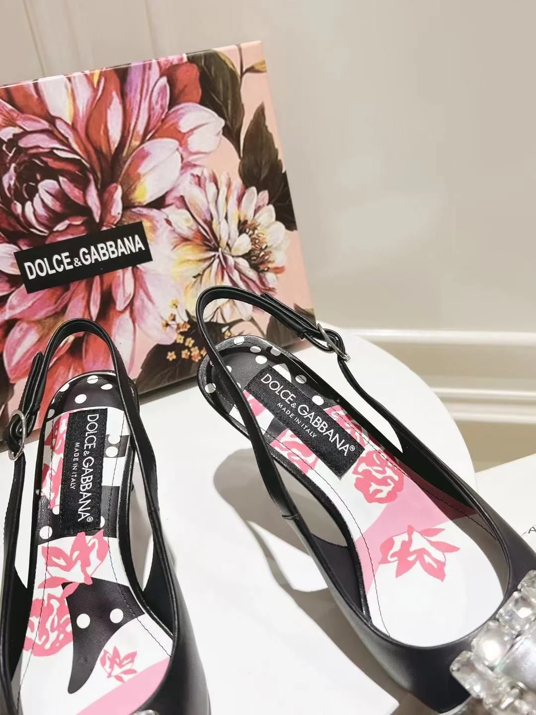 Official Dolce Gabbana Sandals