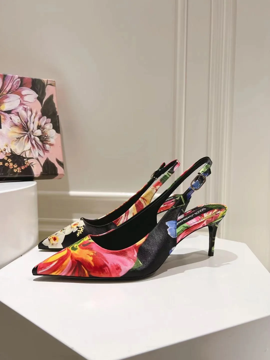 Indistinguishable Dolce Gabbana Sandals
