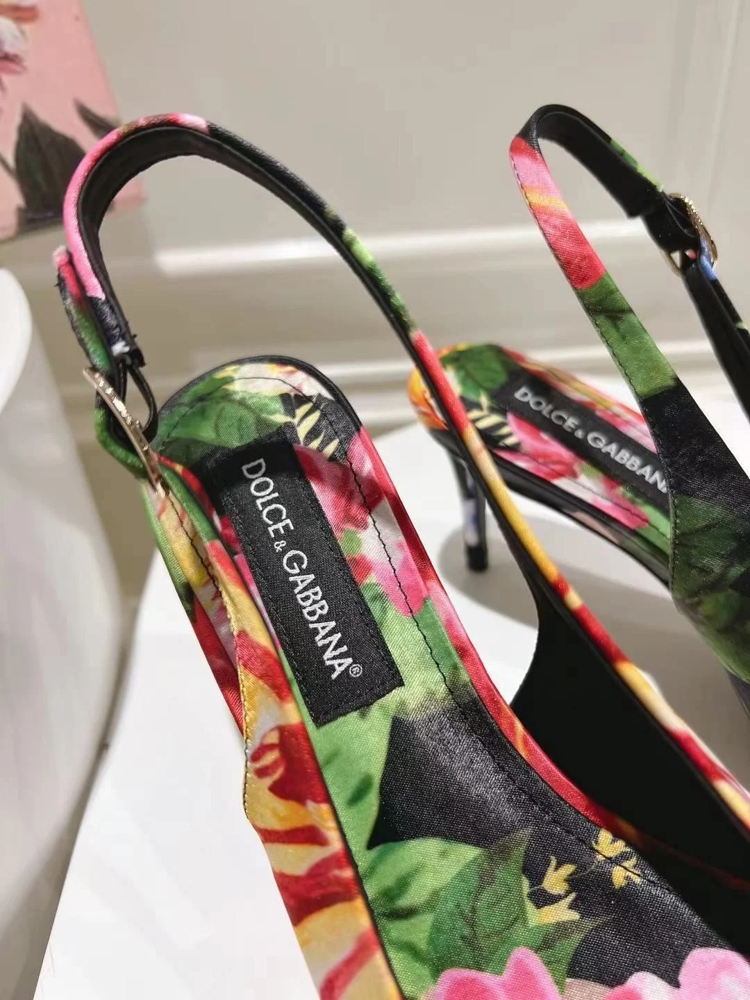 Indistinguishable Dolce Gabbana Sandals
