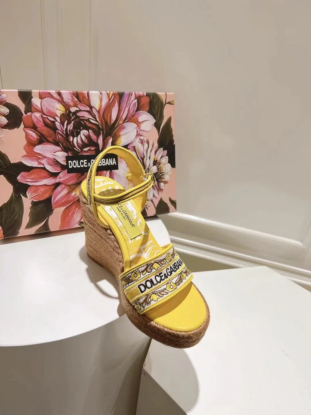 Exact replica Dolce Gabbana Sandals