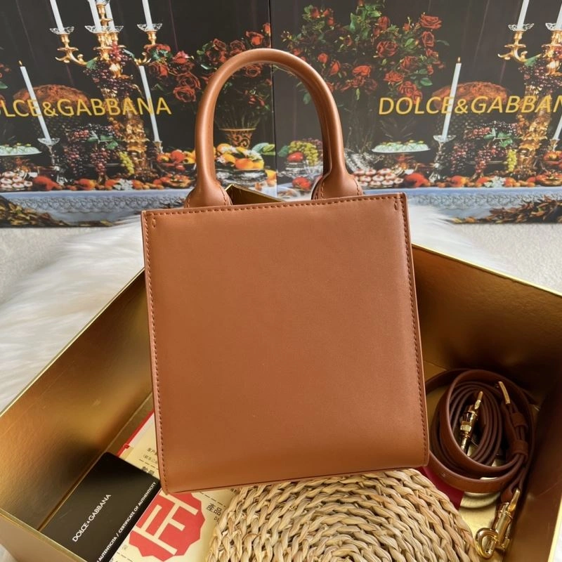 Accurate model Dolce Gabbana Shopping Bags