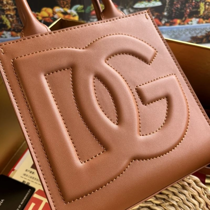 Accurate model Dolce Gabbana Shopping Bags