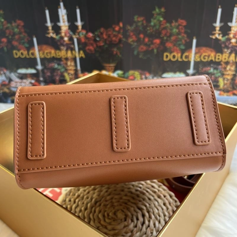 Accurate model Dolce Gabbana Shopping Bags