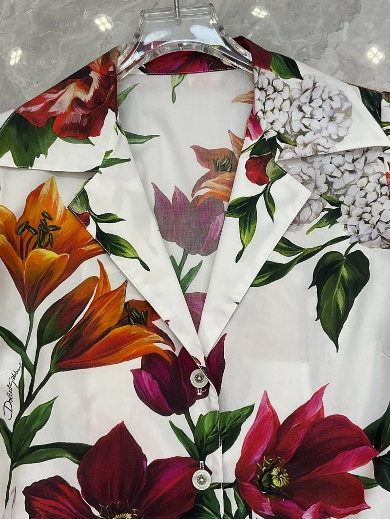 Cut-rate Dolce Gabbana Short Suits