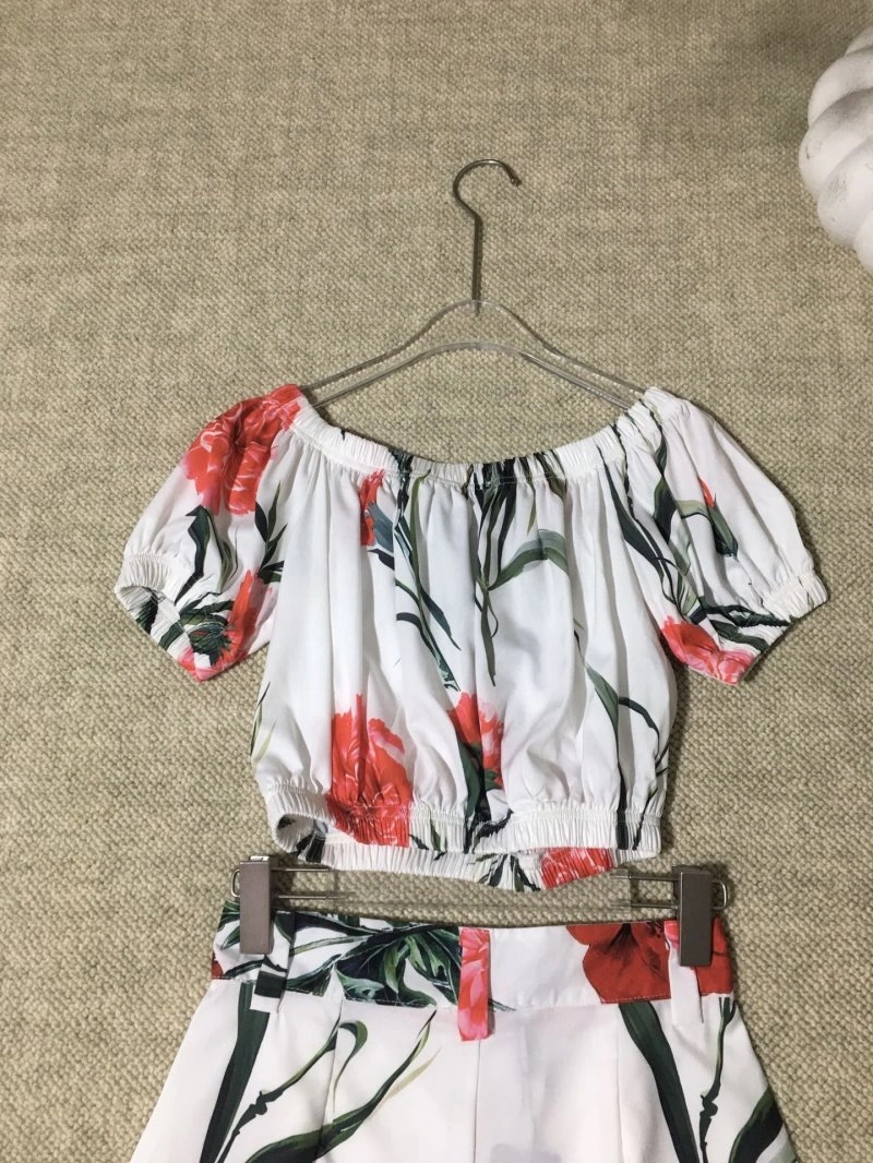 Reasonably priced Dolce Gabbana Short Suits