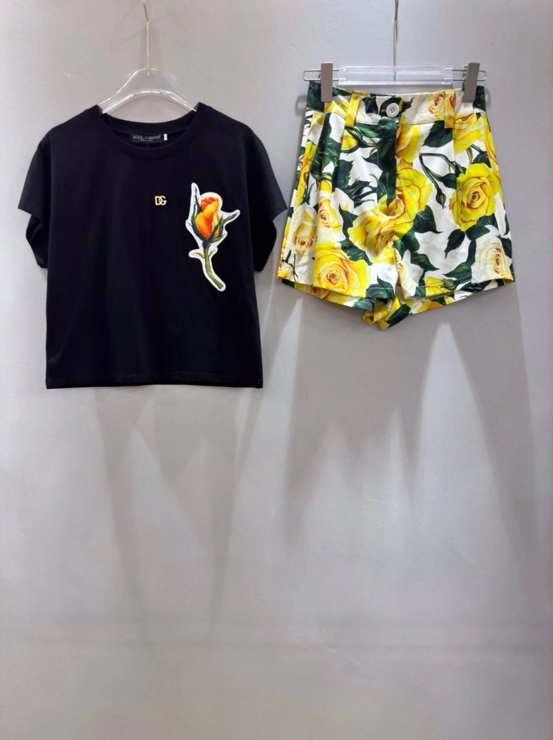 Dolce Gabbana Short Suits