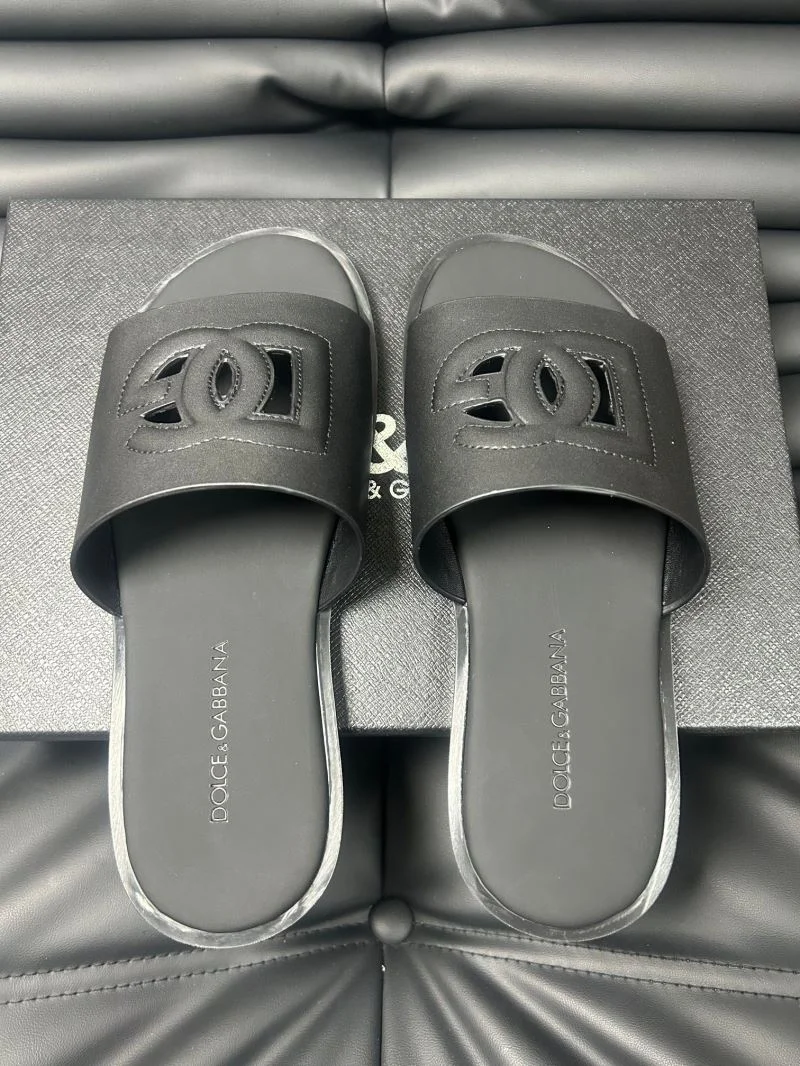 Bargain Dolce Gabbana Slippers