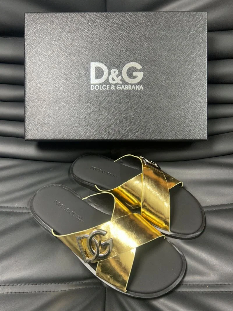 Accurate model Dolce Gabbana Slippers