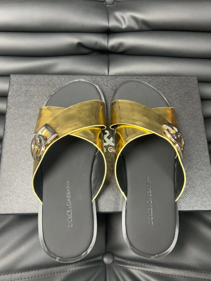 Accurate model Dolce Gabbana Slippers