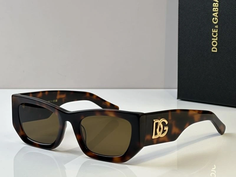 Brand-authenticated Dolce Gabbana Sunglasses