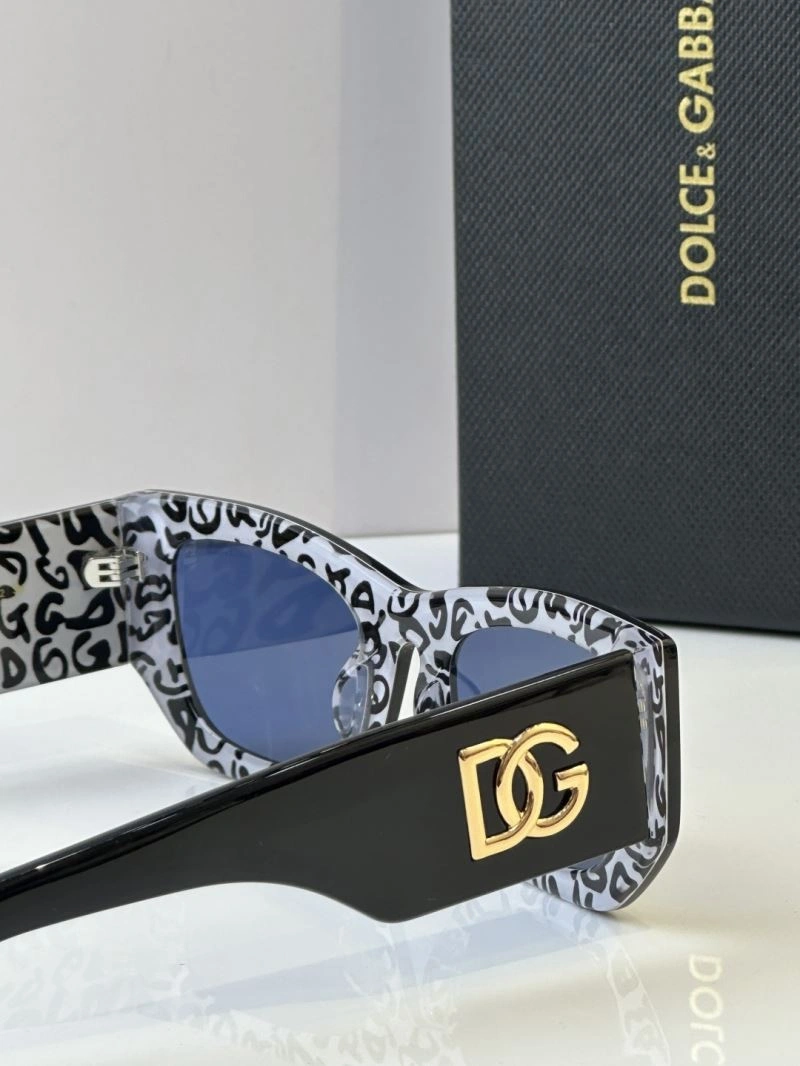 Brand-authenticated Dolce Gabbana Sunglasses