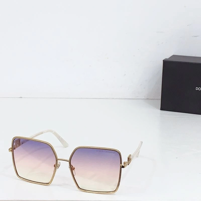 Accurate model Dolce Gabbana Sunglasses