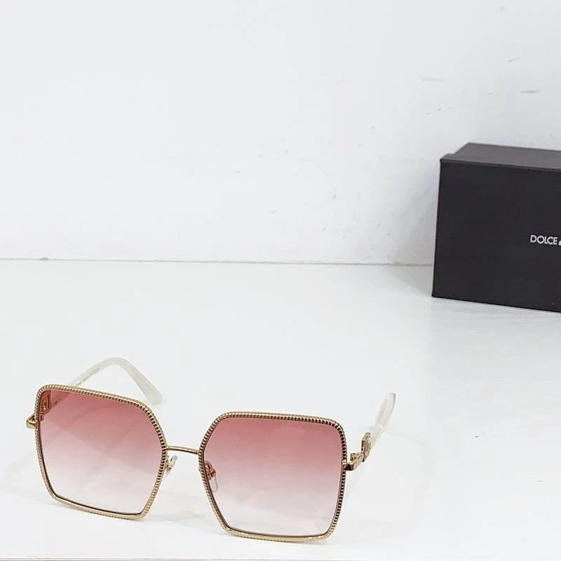 Accurate model Dolce Gabbana Sunglasses