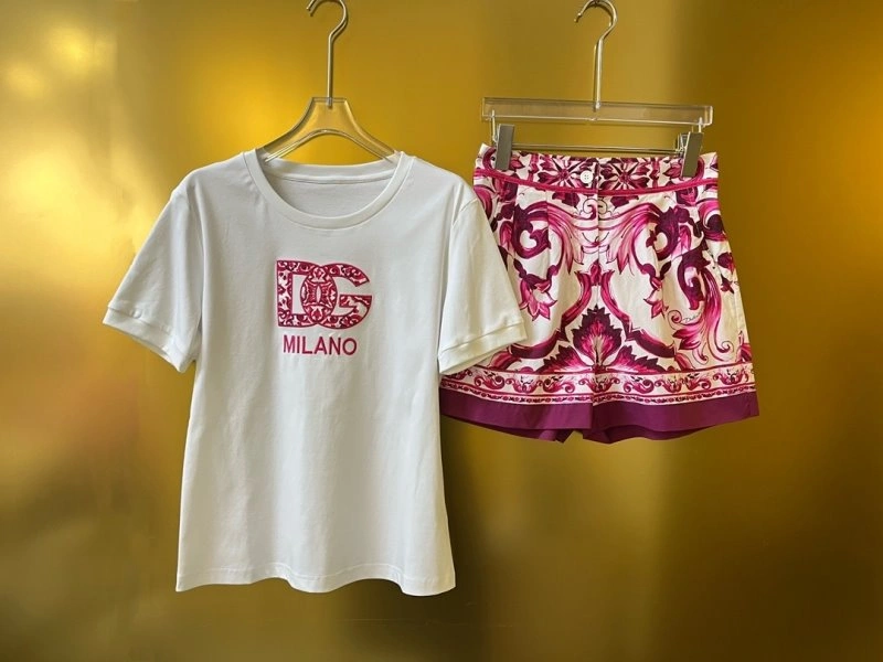 Value-priced Dolce Gabbana T-Shirts