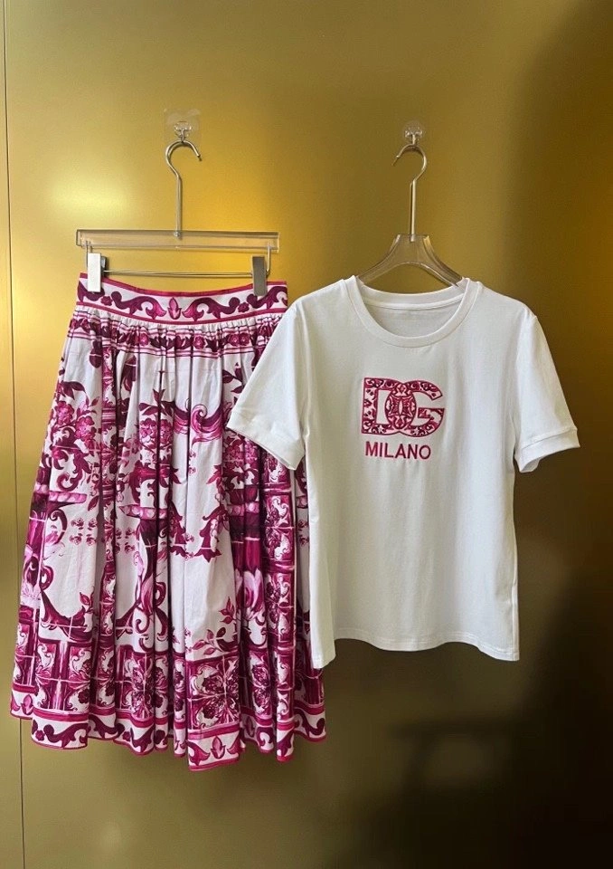 Value-priced Dolce Gabbana T-Shirts