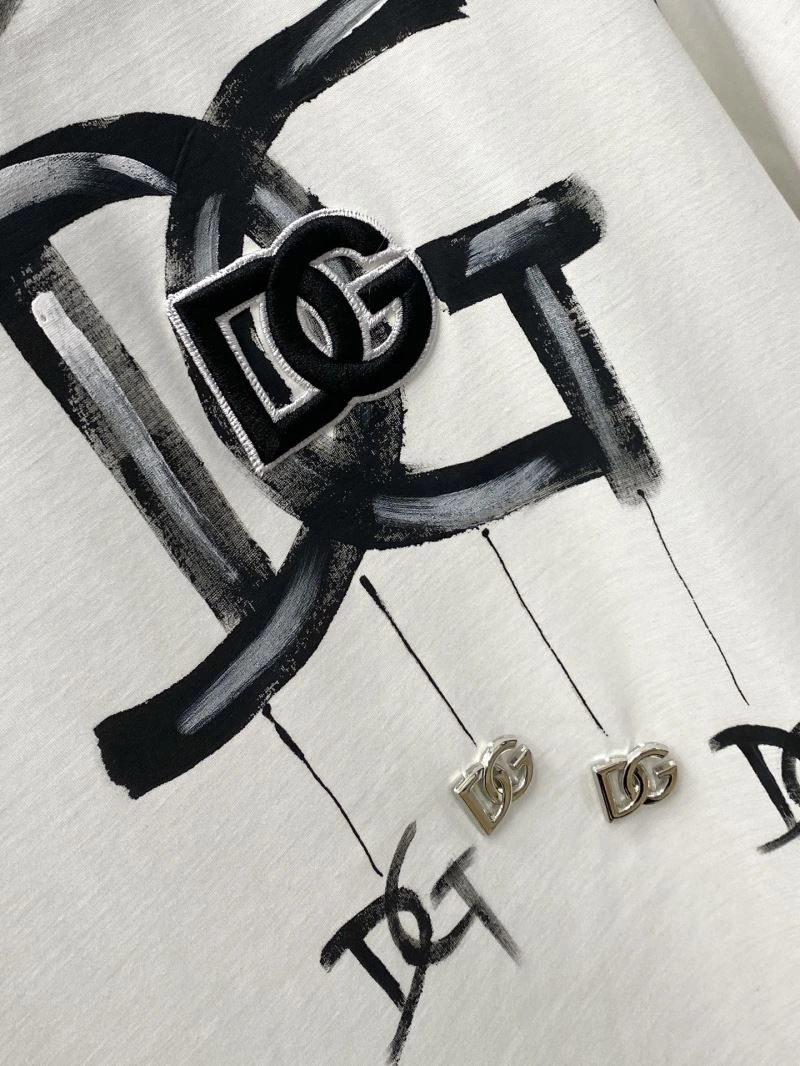 Value-priced Dolce Gabbana T-Shirts