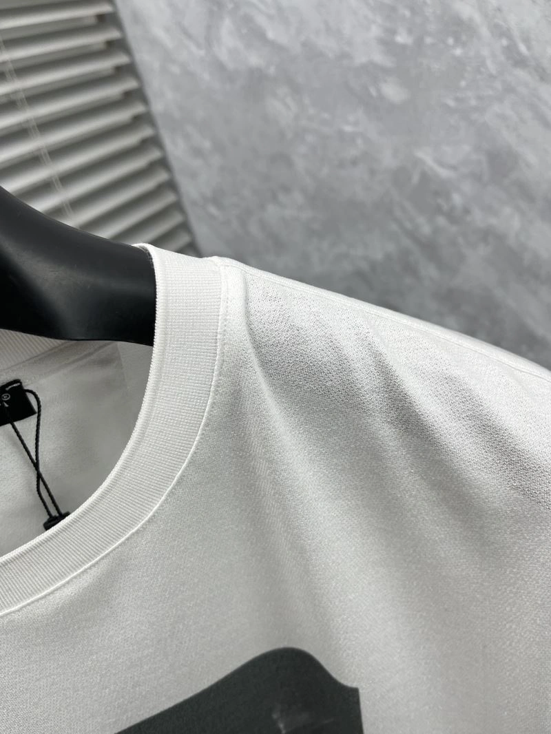Indistinguishable Dolce Gabbana T-Shirts