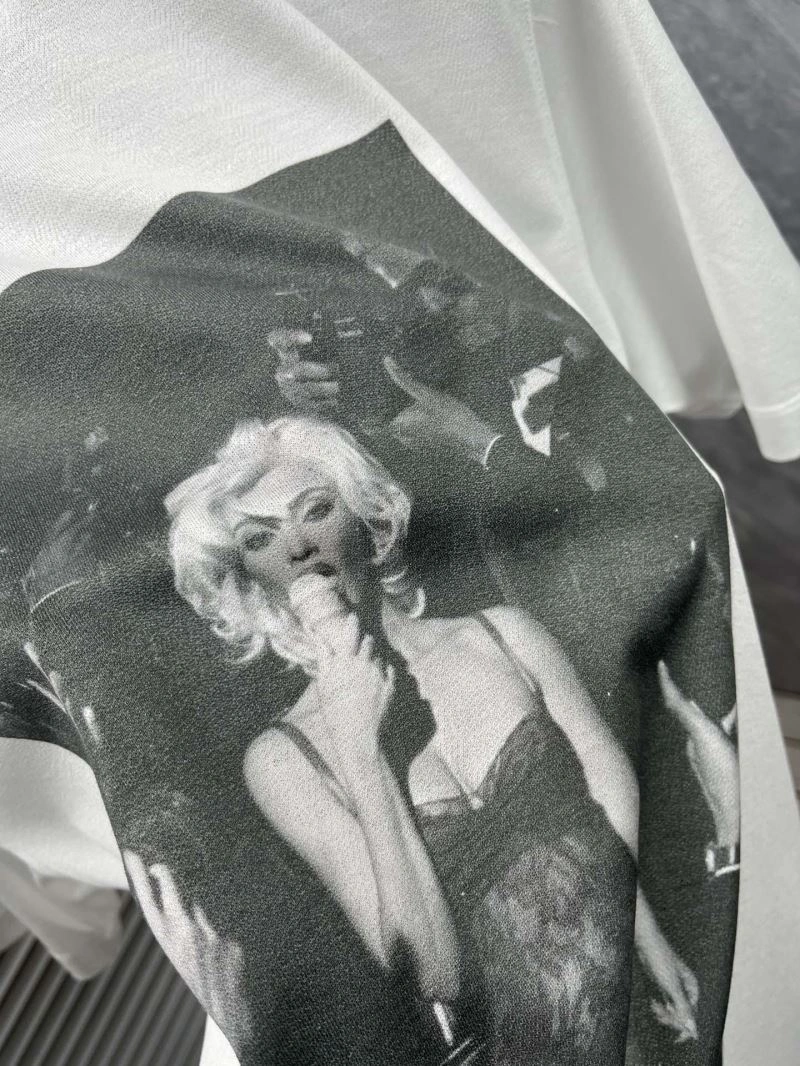 Indistinguishable Dolce Gabbana T-Shirts