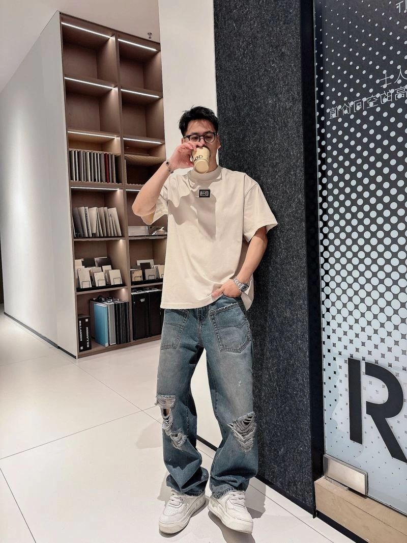 Bargain Dolce Gabbana T-Shirts