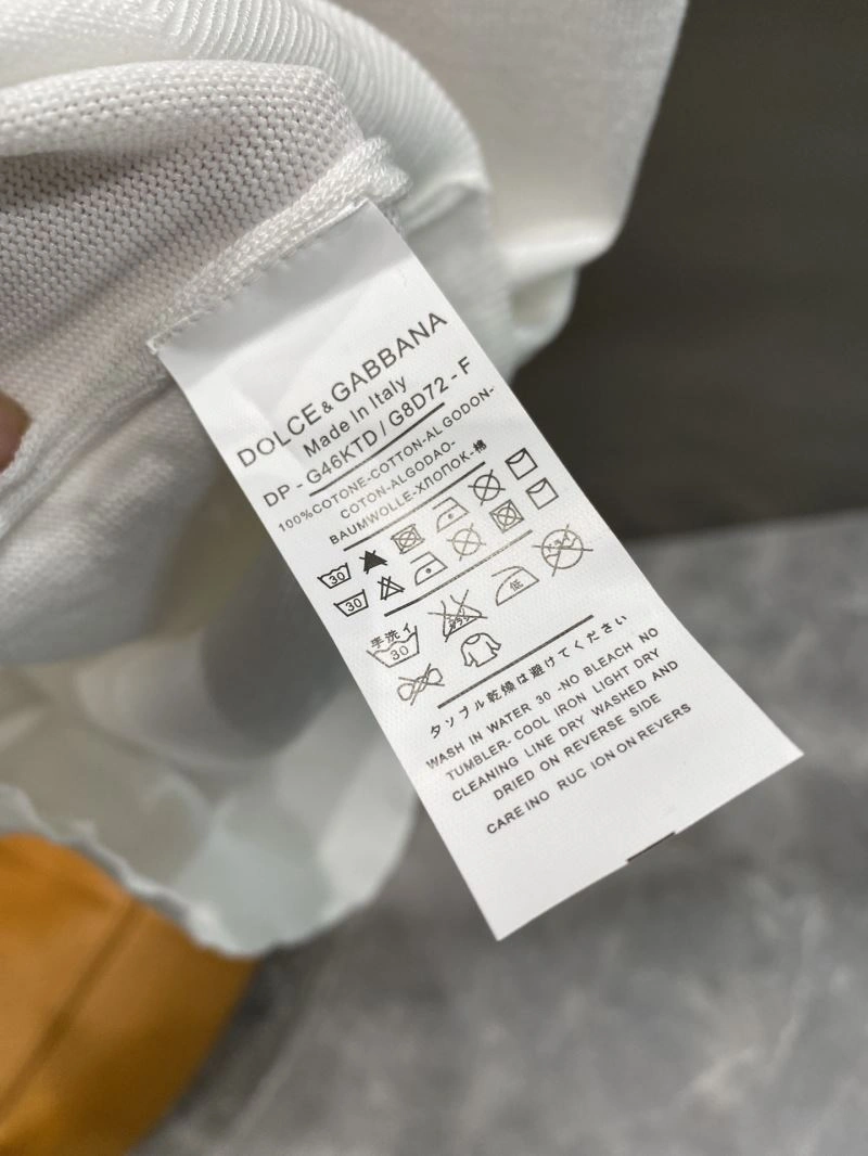 Indistinguishable Dolce Gabbana T-Shirts