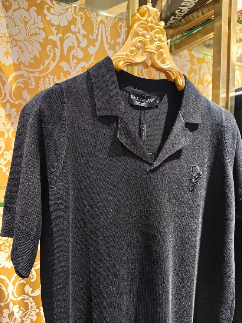 Value-priced Dolce Gabbana T-Shirts