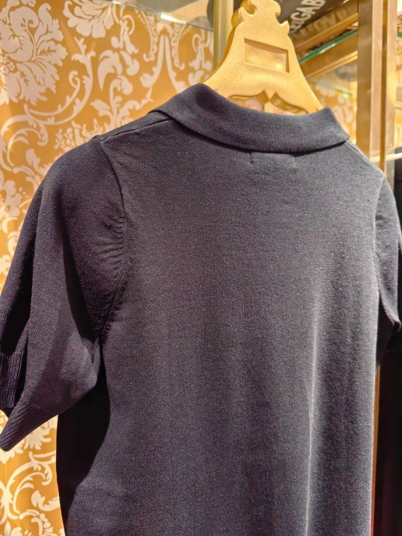 Value-priced Dolce Gabbana T-Shirts