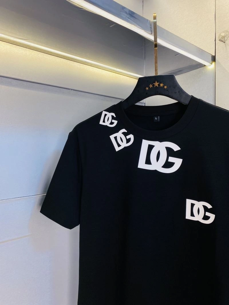 Indistinguishable Dolce Gabbana T-Shirts