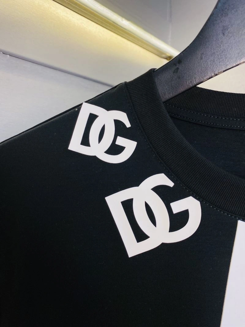 Indistinguishable Dolce Gabbana T-Shirts