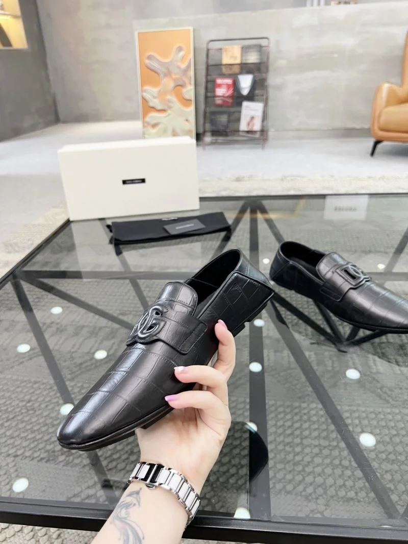 Value-priced Dolce Gabbana Tods Shoes