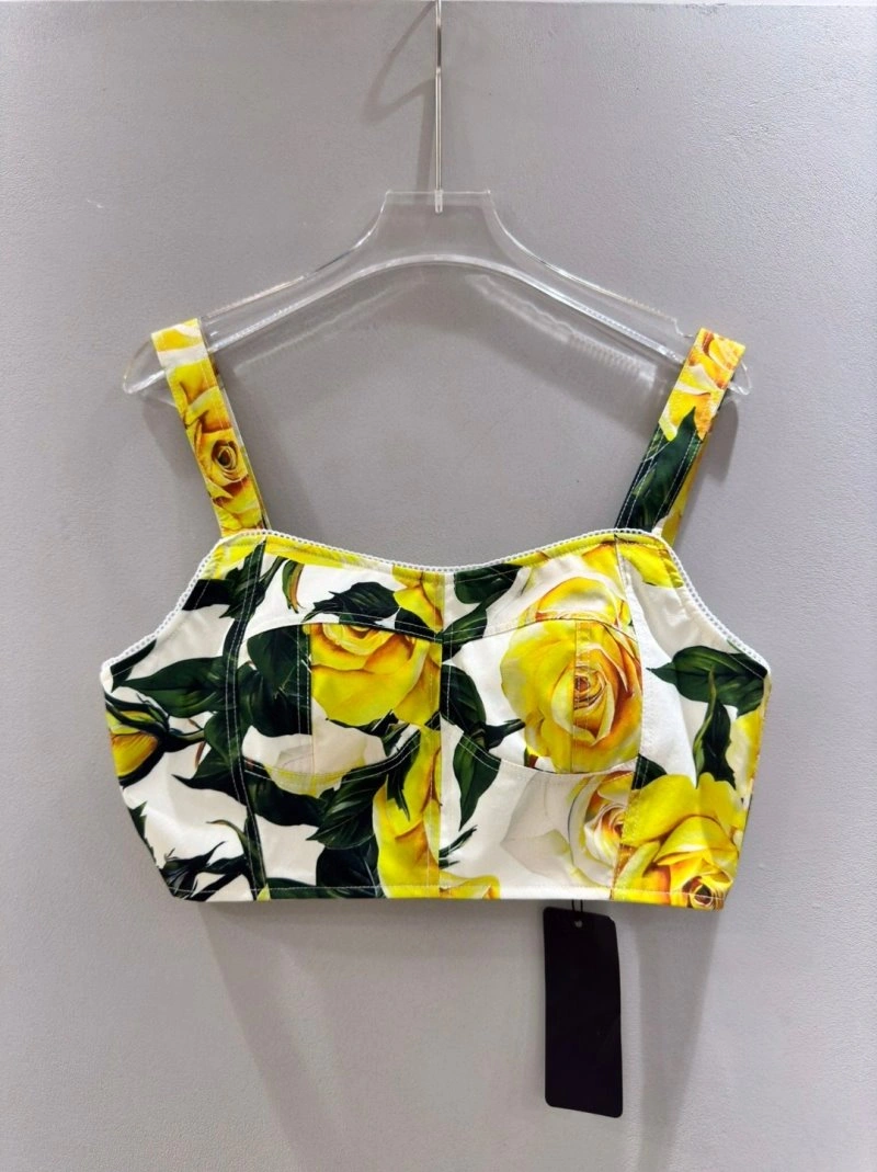 Accurate model Dolce Gabbana Vest