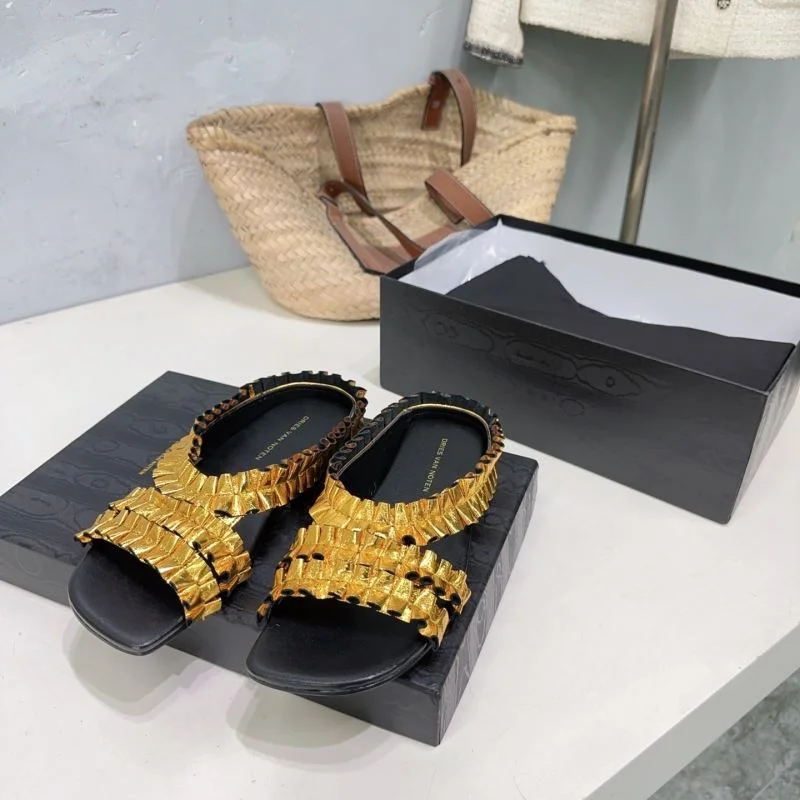 Top match Dries Van Noten Sandals