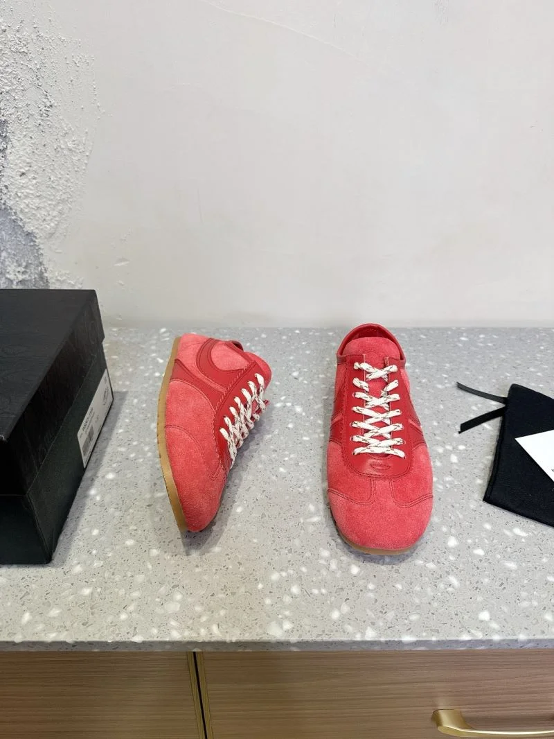 Accurate model Dries Van Noten Shoes