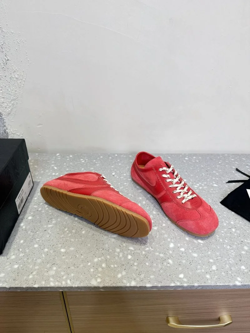 Accurate model Dries Van Noten Shoes