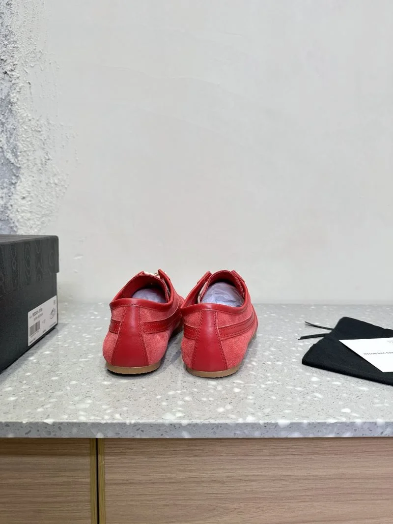 Accurate model Dries Van Noten Shoes