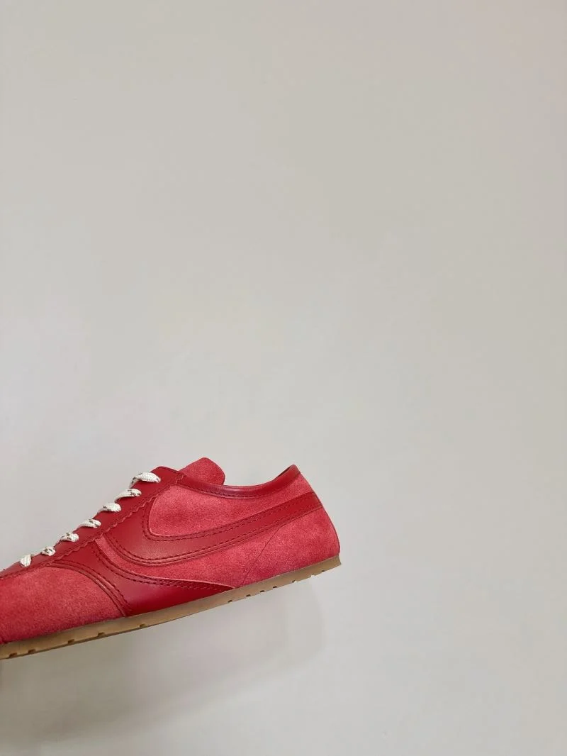 Accurate model Dries Van Noten Shoes