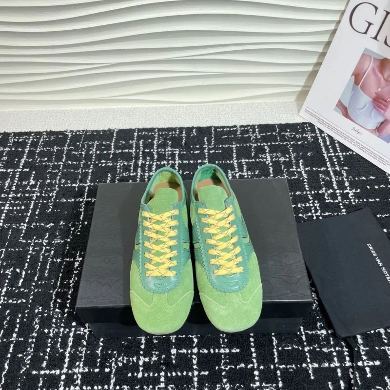 Top mirror Dries Van Noten Shoes